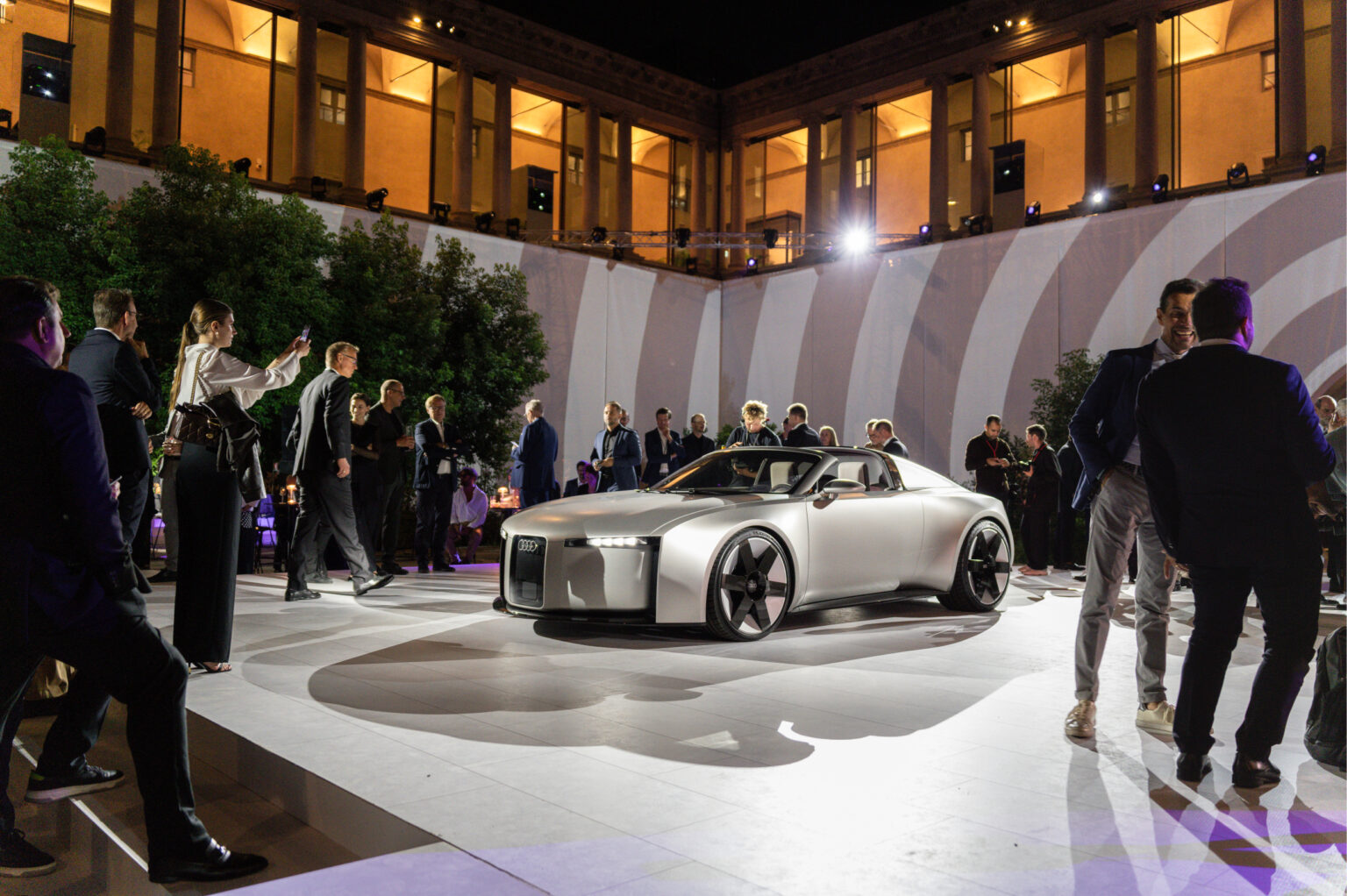 アウディが新コンセプトカー『Audi Concept C』を発表！未来のデザインは“明快さ”がキーワード | Audi Style